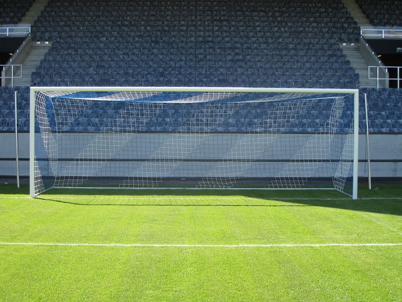 Fussballtore kaufen in Top-Qualität || artec® Sportgeräte