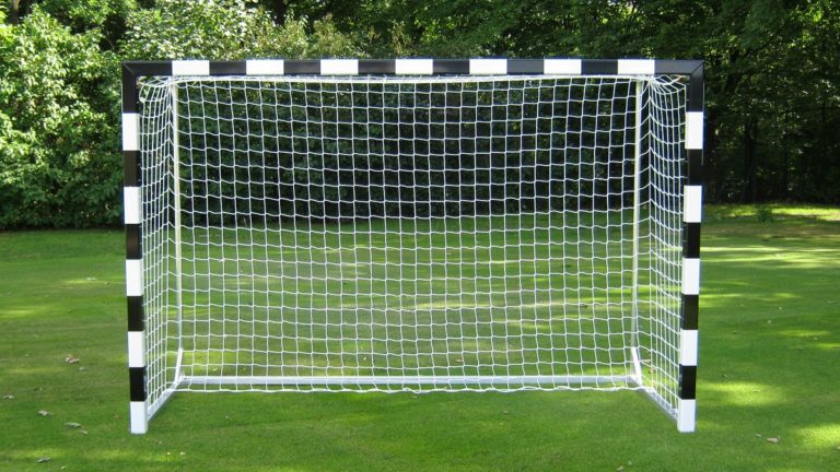 Handballtor kaufen beim Hersteller || artec® Sportgeräte